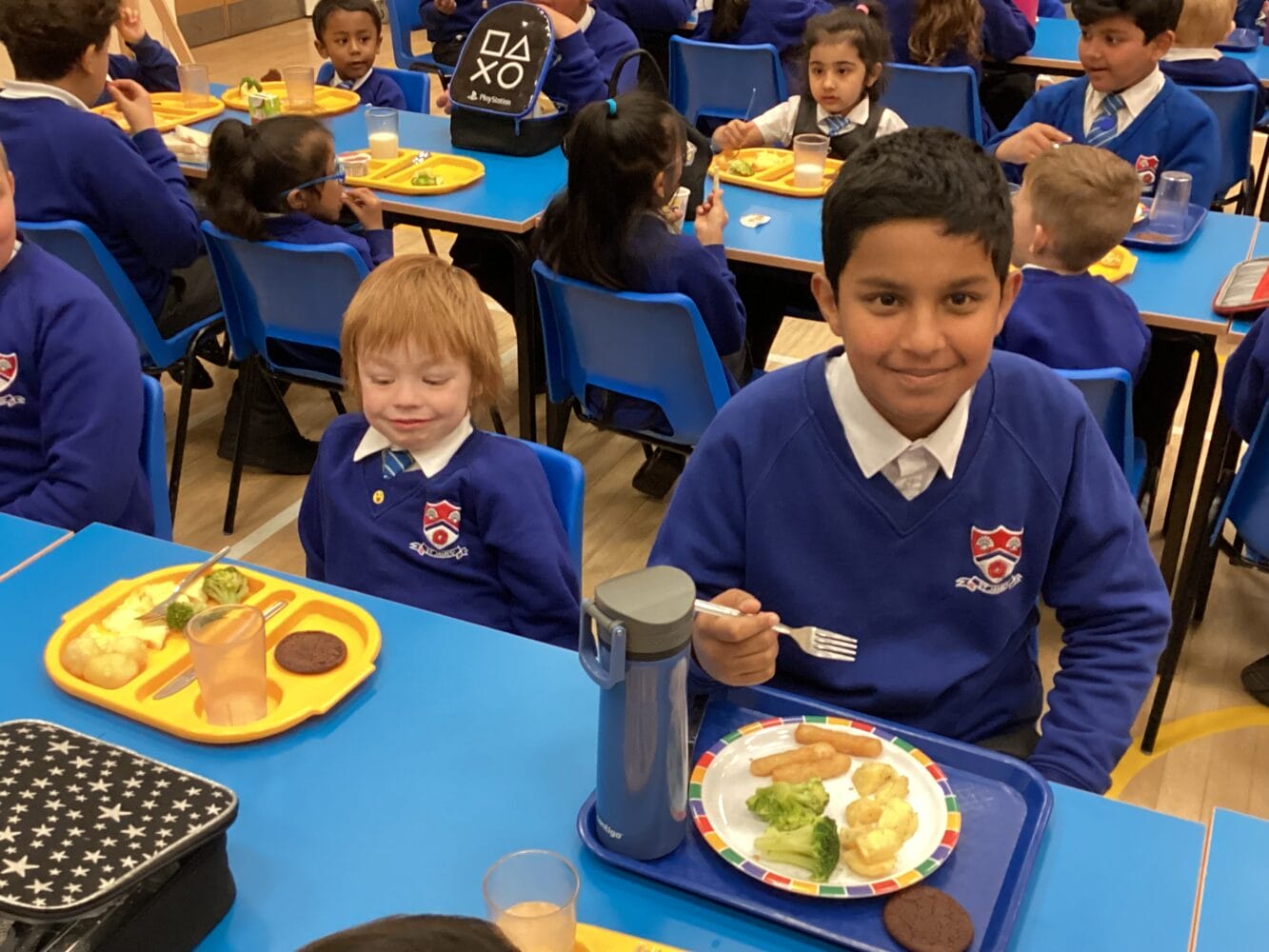 Yr6 Guardian Angels Lunch with EYFS | St James